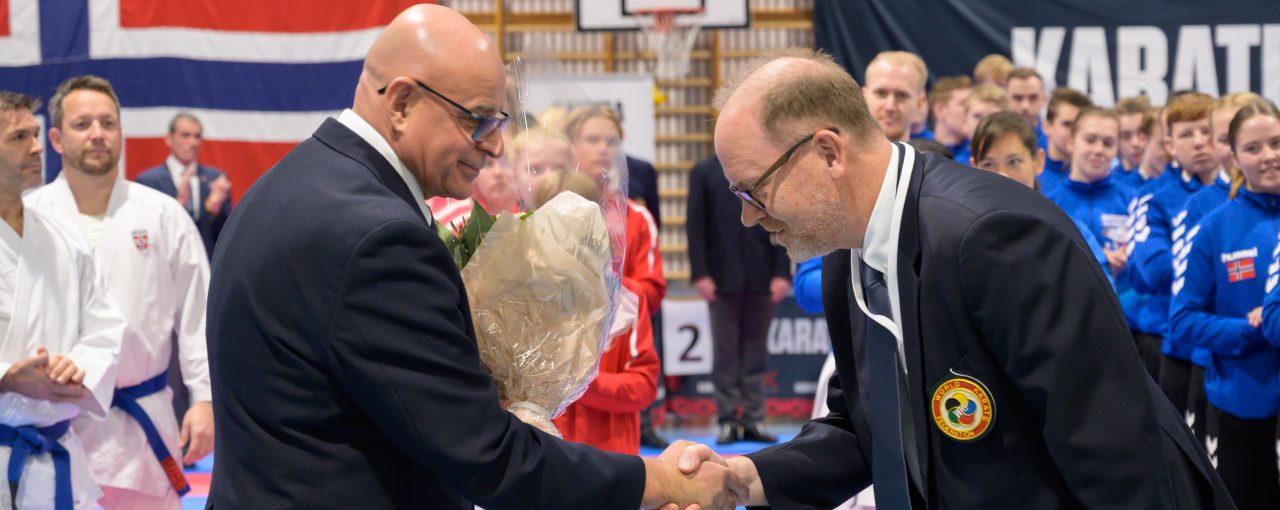Norsk dommer til OL i Tokyo Karate - Norges Kampsportforbund
